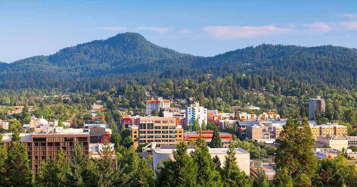 Oregon cities with highest and lowest household expenses in 2023